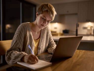 Night Shift Jobs: Everything You Need To Know - Travelbuzzer